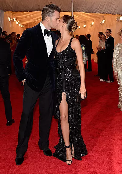 Tom Brady dan Giselle Bunzhen pada 2012