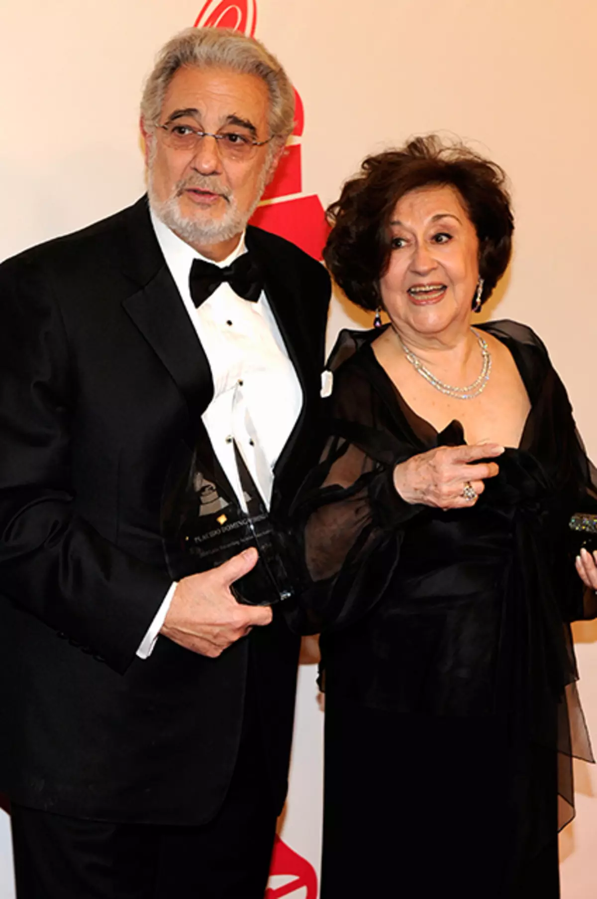 Placido Domingo এবং মার্থা orthaas