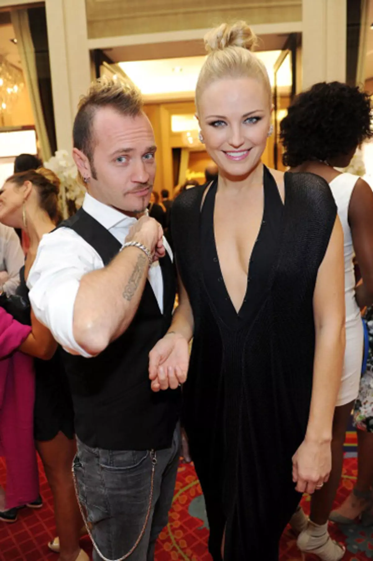 Malin Akerman ໃຫ້ກໍາເນີດລູກຊາຍ