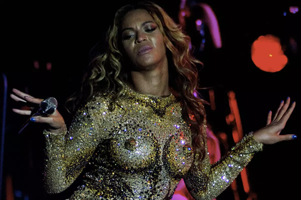 Beyonce ha aperto il tour mondiale in