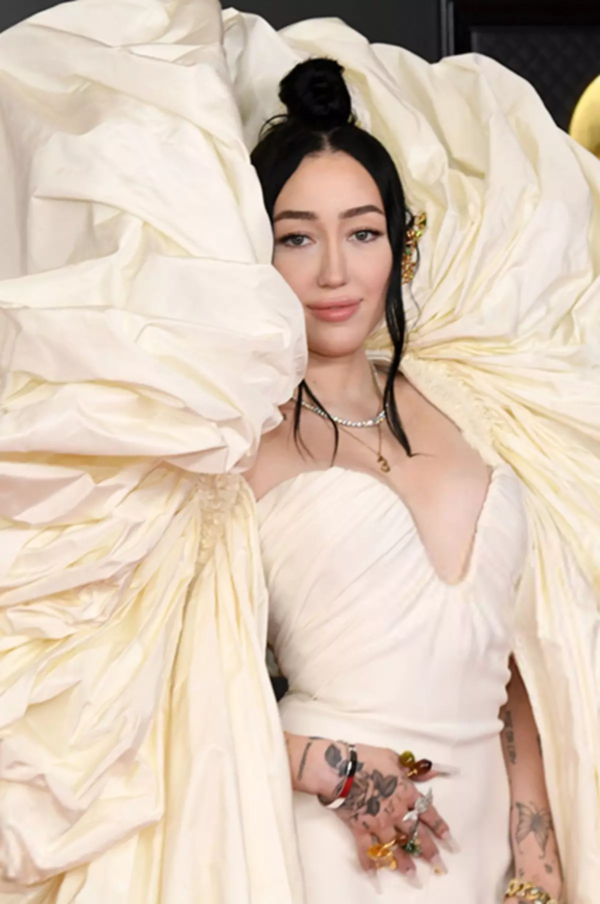 Noah Cyrus di Schiaharelli