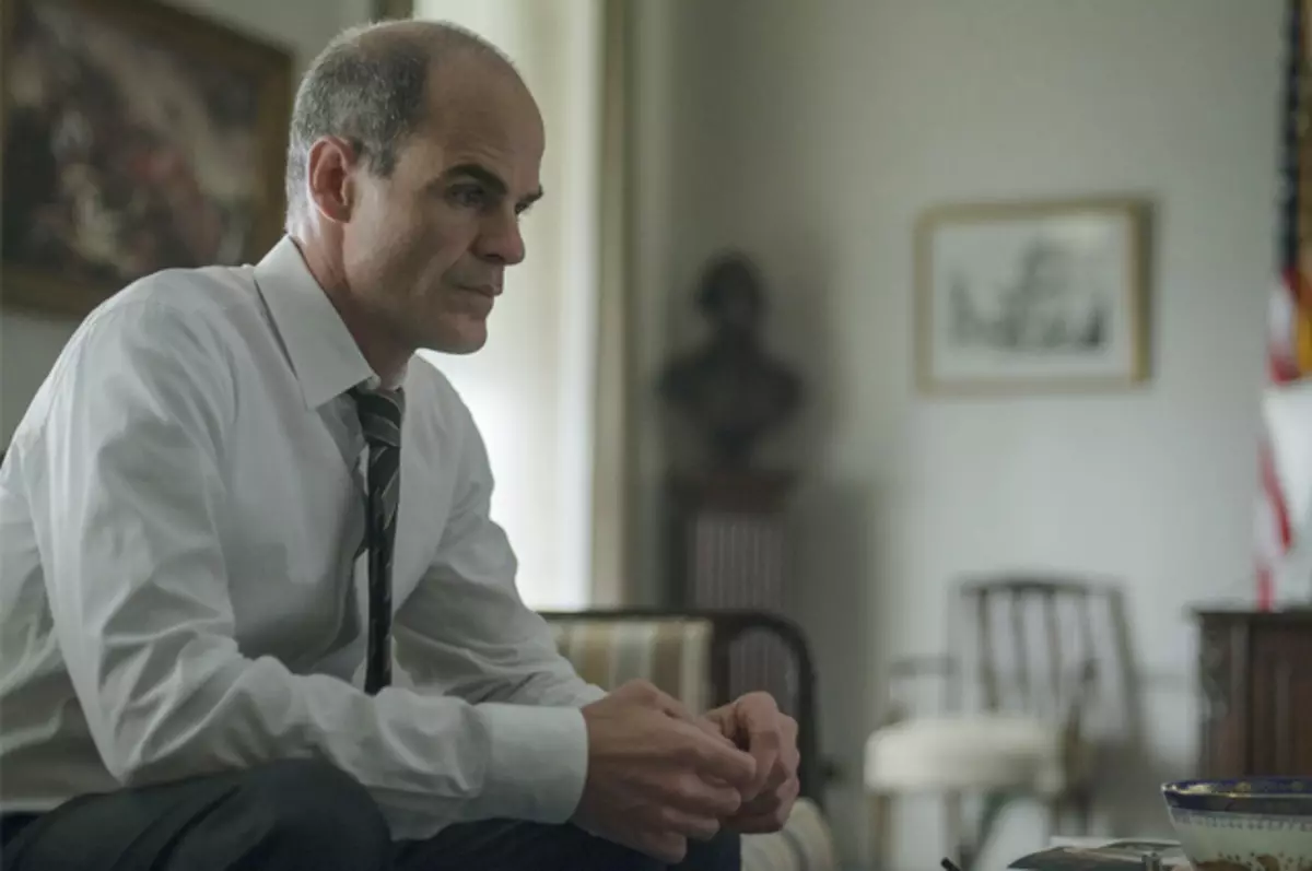 Michael Kelly in the series