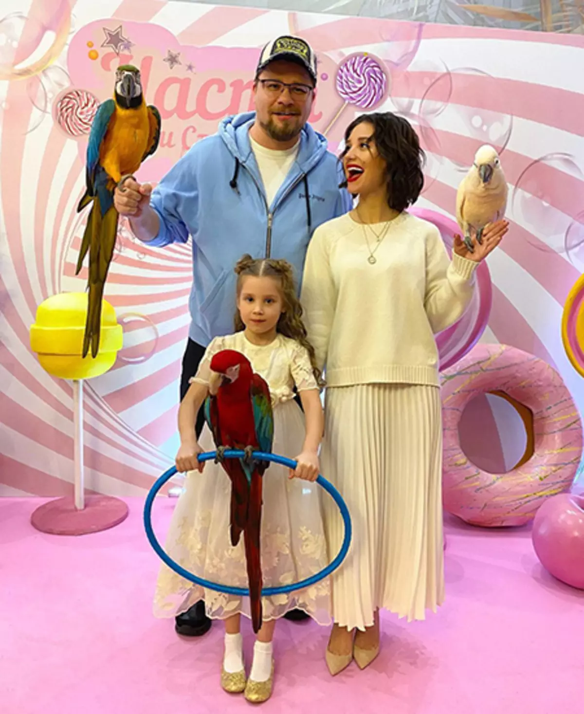 Garik Harlamov และ Christina Asmus กับลูกสาวของเขา Nastya