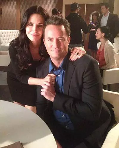 Courtney Coke และ Matthew Perry