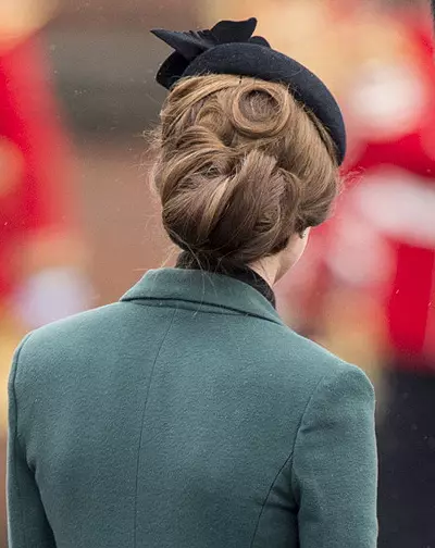 Umuganwa William na Duchess Cambridge kuri parade mu rwego rwo guha icyubahiro umunsi wa St. Patrick