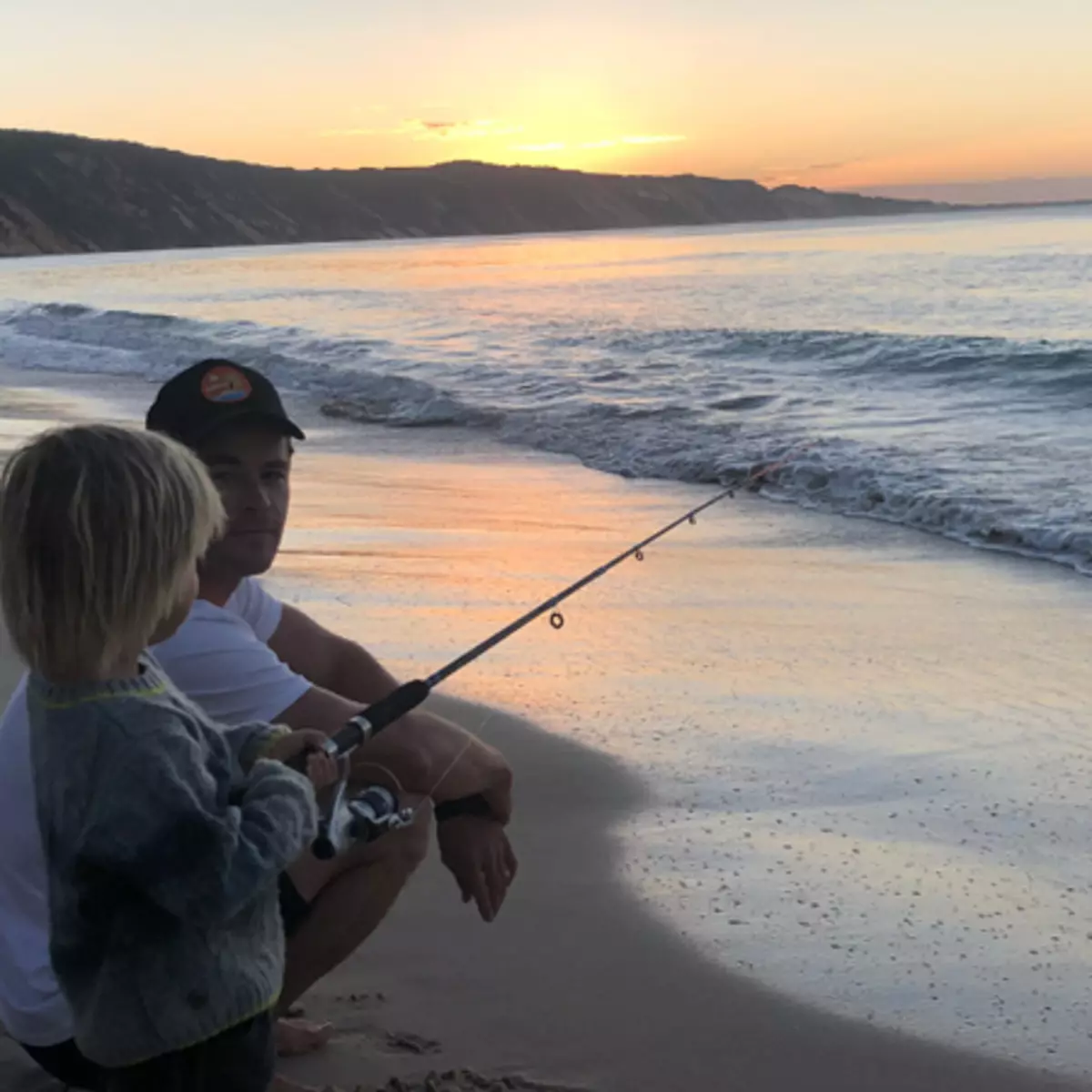 Chris Hemsworth con la hija de la India se levantó