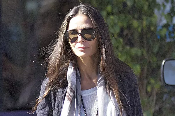 Demi moore: ala i le faamalologa