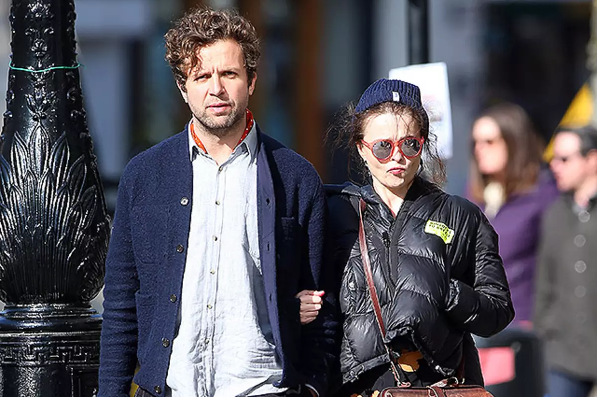 Helena Bonmem Carter mit Freund Ray Dag Holmbe auf einem Spaziergang in London