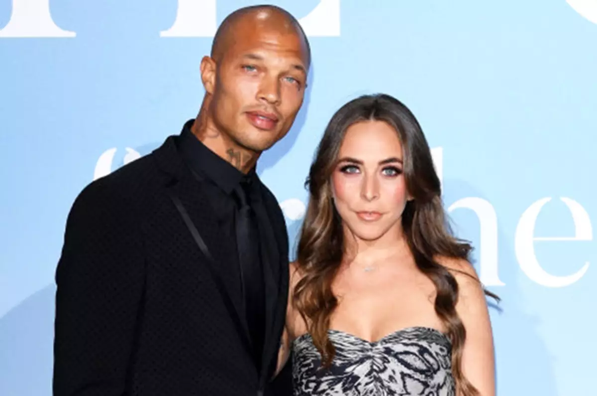 Media: Jeremy Mix ja Chloe Green ovat parentin reunalla