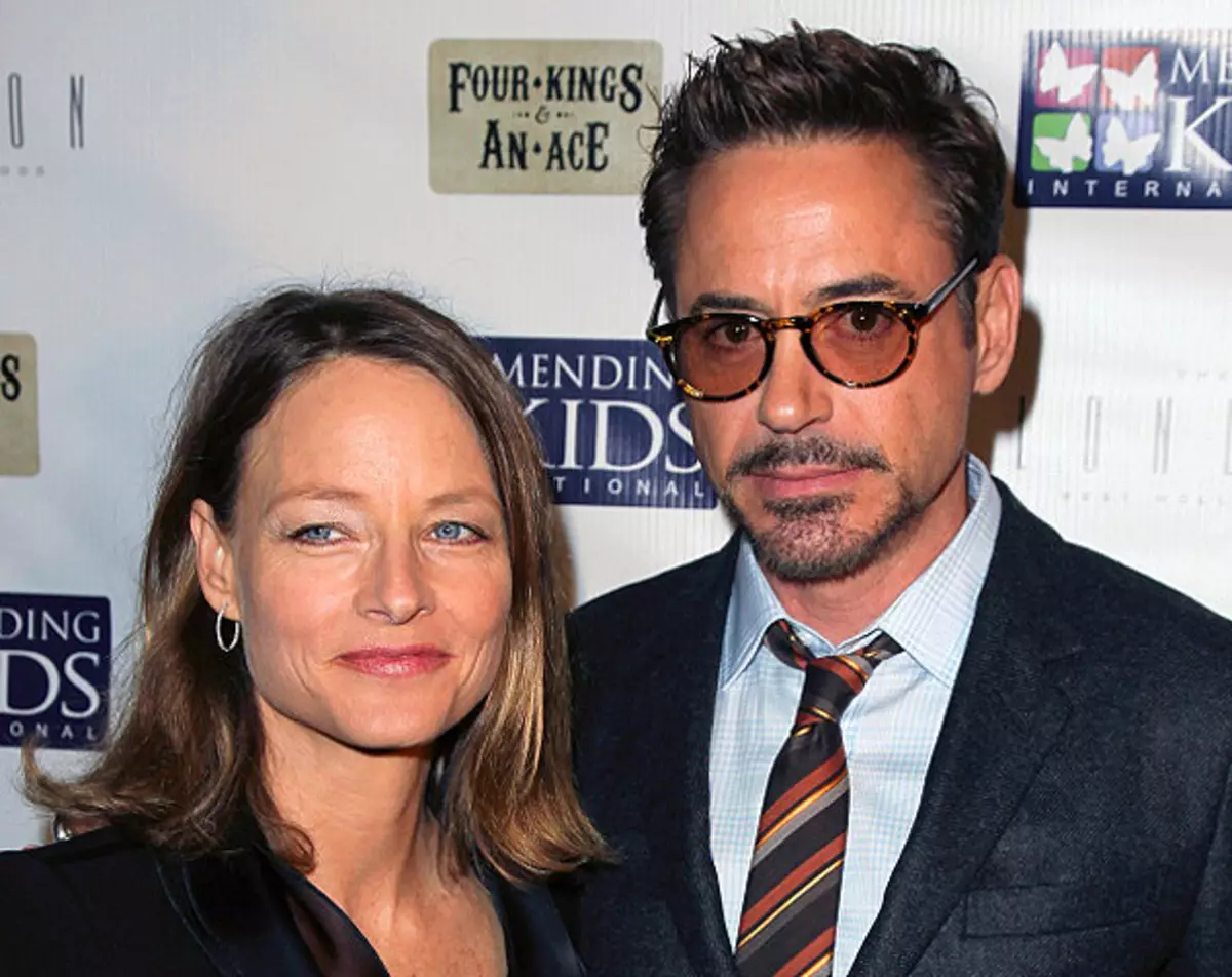 Jody Foster og Robert Downey Junior på Poker Charitable Tournament