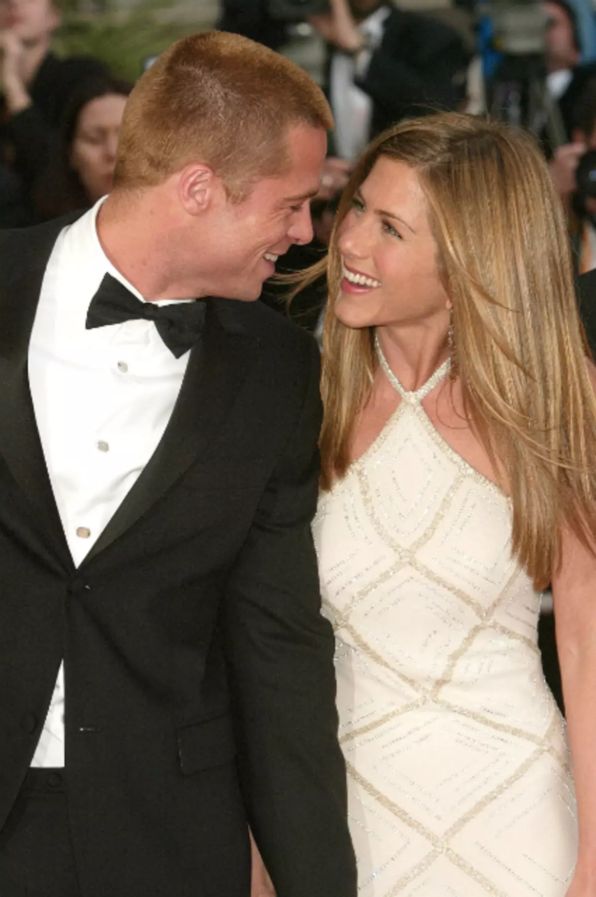 Brad Pitt juga: Pelakon melawat ulang tahun ke-50 Jennifer Aniston 78562_2