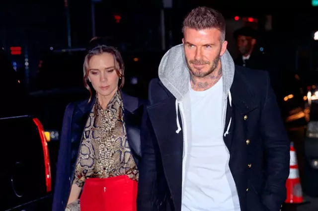 Familia Idyll: Victoria și David Beckham cu fiul lui Brooklyn și fata lui la cină din New York