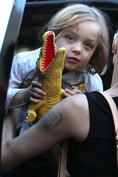 Angelina Jolie hamwe nabana barimo kwitegura Halloween