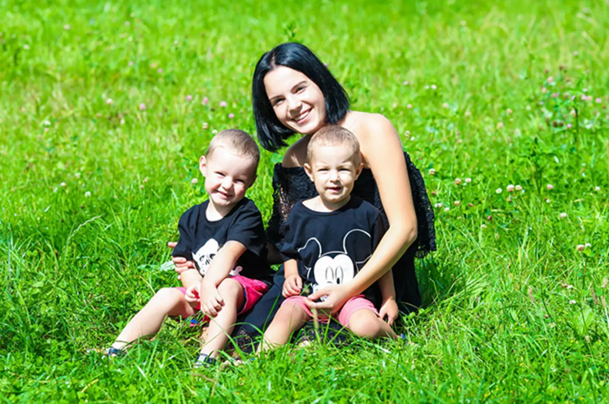 Margarita Gracheva with children