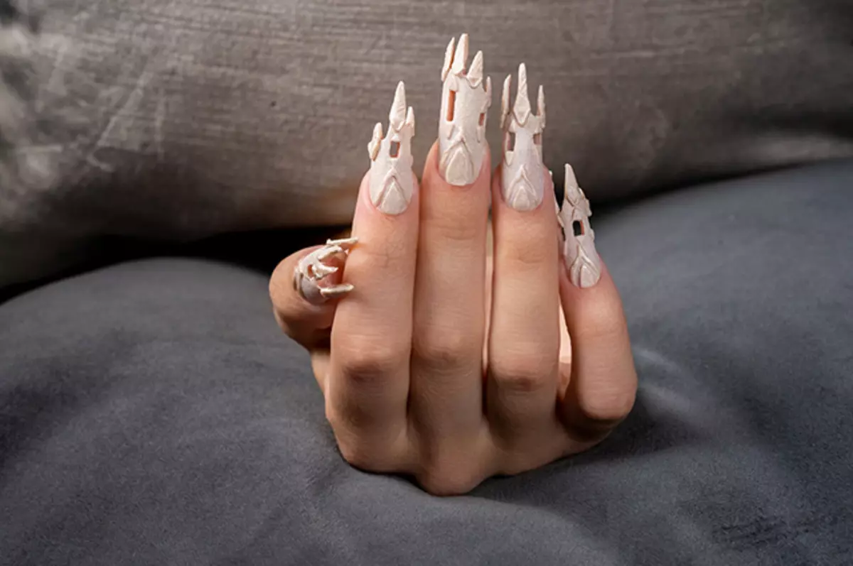 Beauty Digest: Desde un pincel por 25.000 dólares a manicura arquitectónica 88996_9