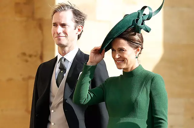 ორსული Pippa Middleton ეწვია ქორწილი Princess Evgenia და Jack Brooksbank