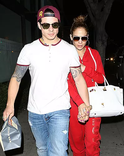 Jennifer Lopez 및 Casper Smart.