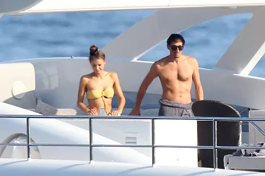 Magic fingers: Adrian Brody on the yacht in the San Tropez 96267_2