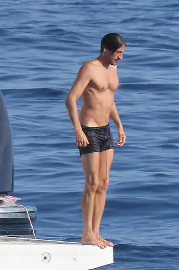 Magic fingers: Adrian Brody on the yacht in the San Tropez 96267_5