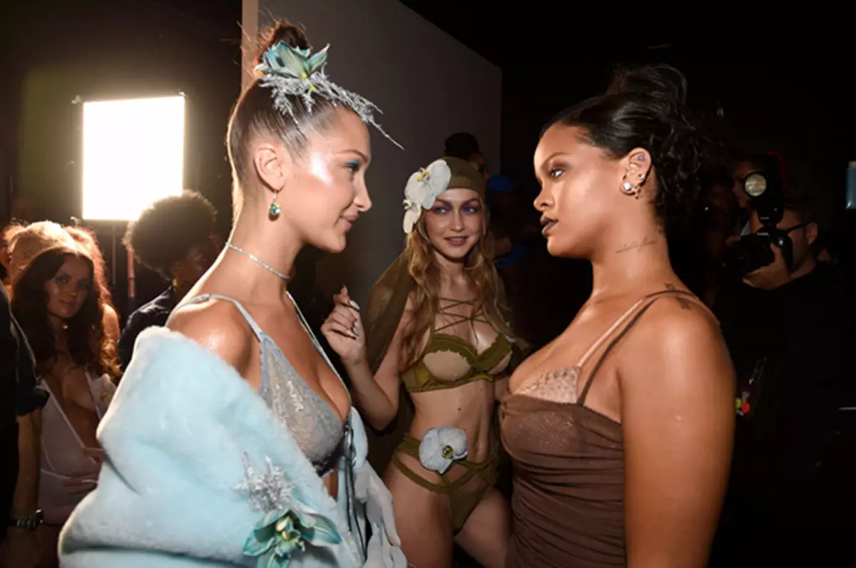 Bella og Jiji Hadid med Rihanna