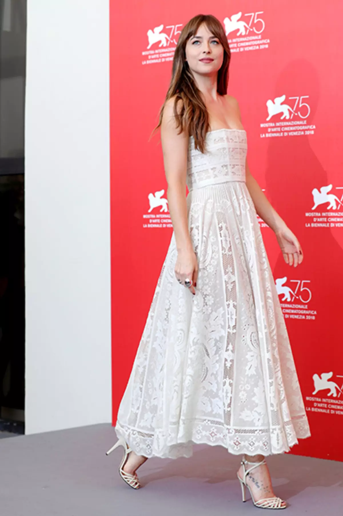 Venezia Film Festival - 2018: Dakota Johnson, Tilda Suinton og Chloe Mapet på en fotocol 