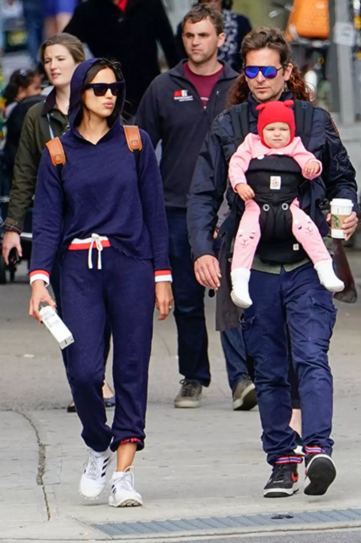 Irina Shayk e Bradley Cooper com filha